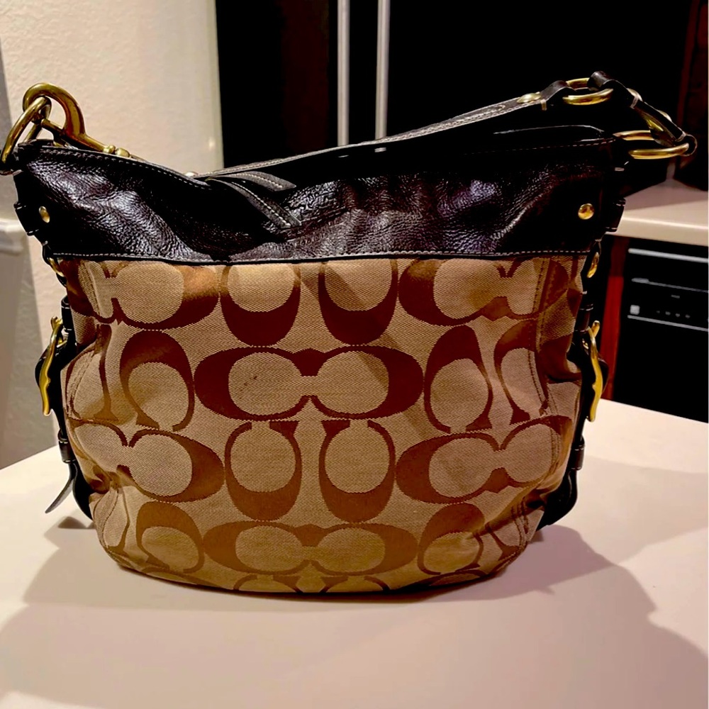 Coach Signature Purse - Gem